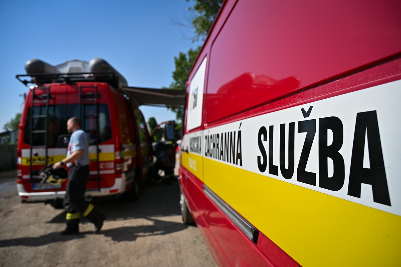 Zával hlinou vo výkope v Rajeckých Tepliciach neprežila jedna osoba